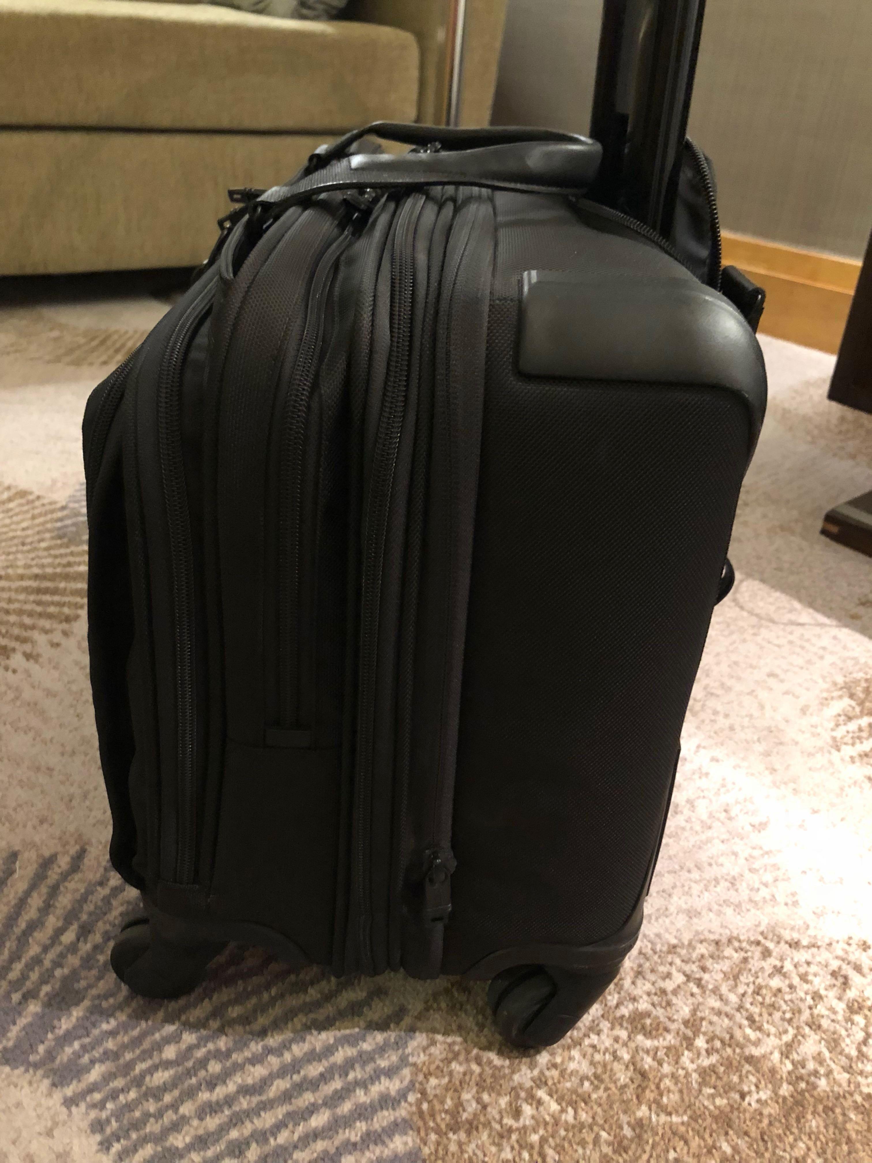 Tumi Alpha Rolling Briefcase, Computers & Tech, Parts & Accessories ...