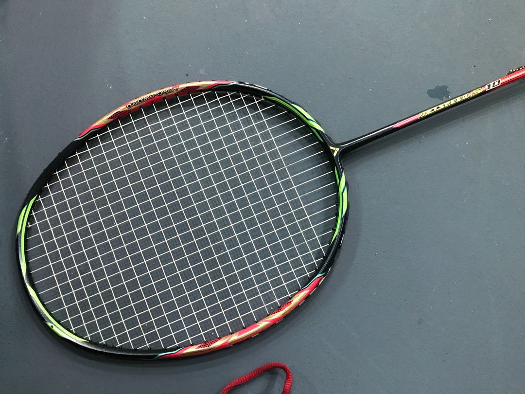 Victor Jetspeed 10Q, Sports Equipment, Sports & Games, Racket & Ball ...