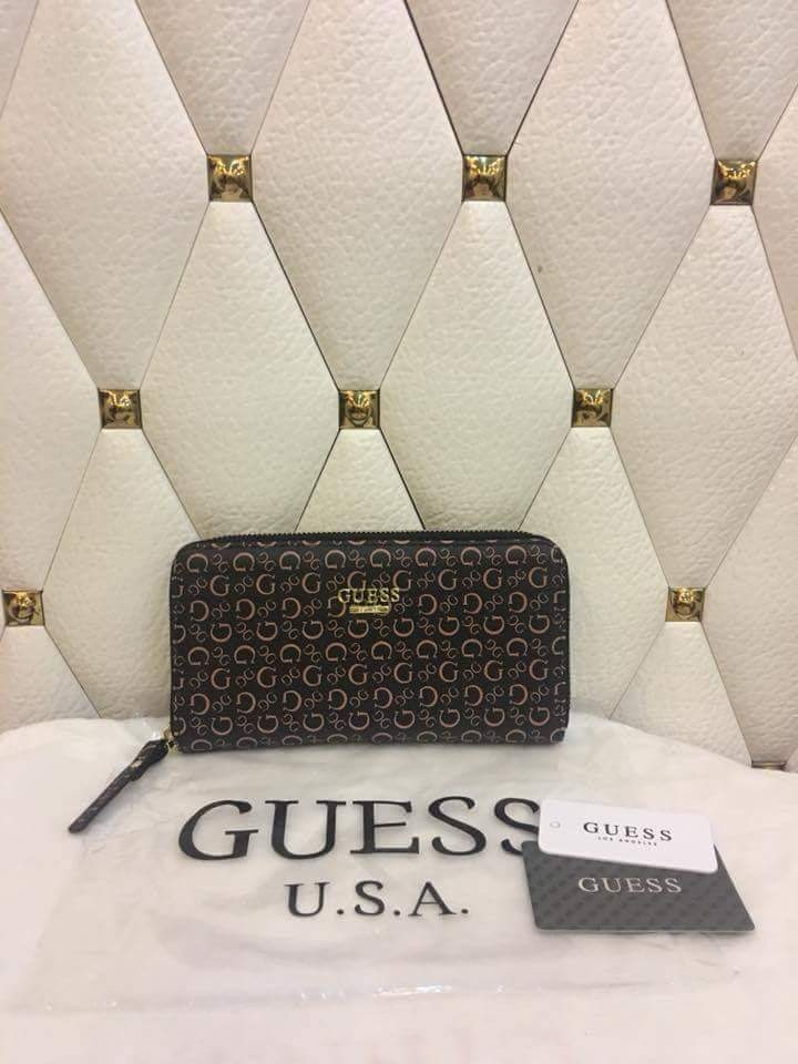 GUESS PURSE, Women's Fashion, Bags & Wallets, Purses & Pouches on Carousell