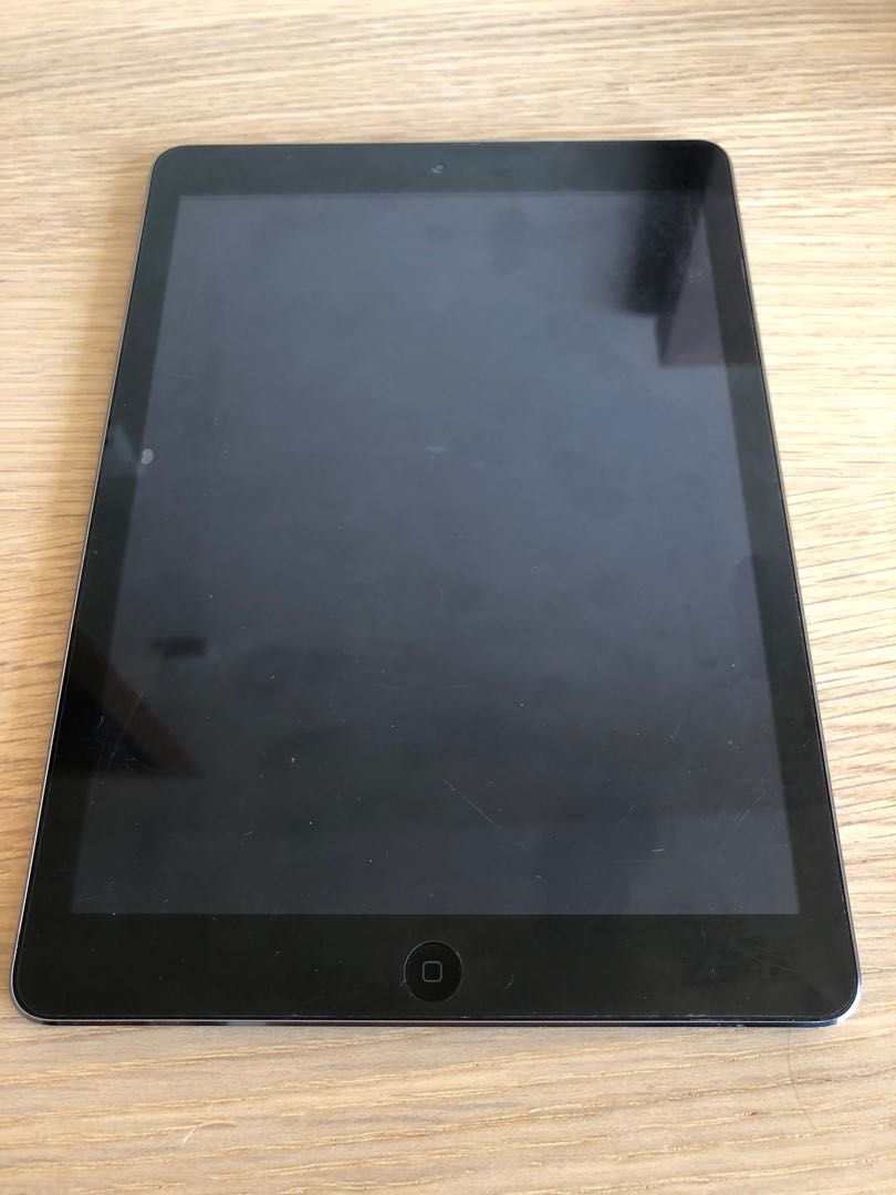 iPad Air 1 WiFi 32GB, Mobile Phones & Gadgets, Tablets, iPad on Carousell