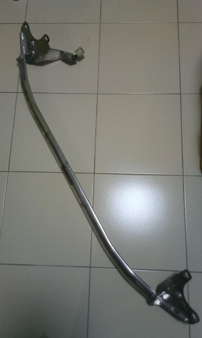 Pre-loved Carbing Strut bar with brake stopper, Car Accessories ...