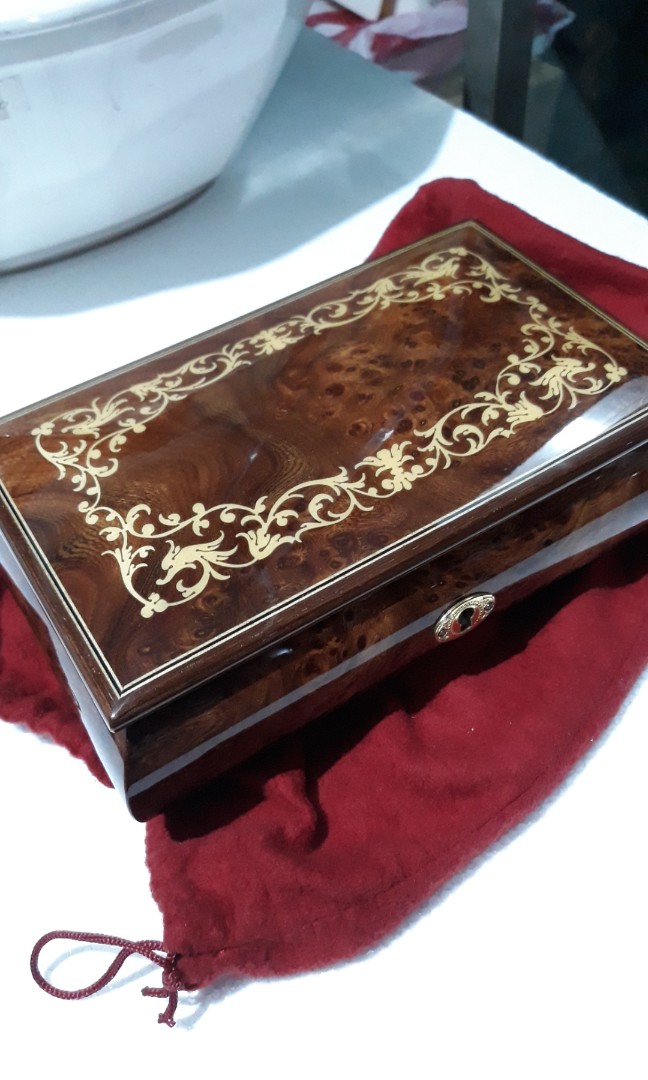 1970s Ruege Music Box, Hobbies & Toys, Memorabilia & Collectibles ...