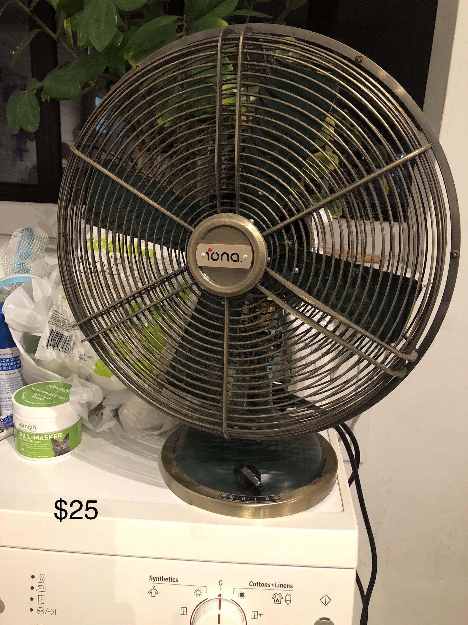 Table fan, Furniture & Home Living, Lighting & Fans, Fans on Carousell