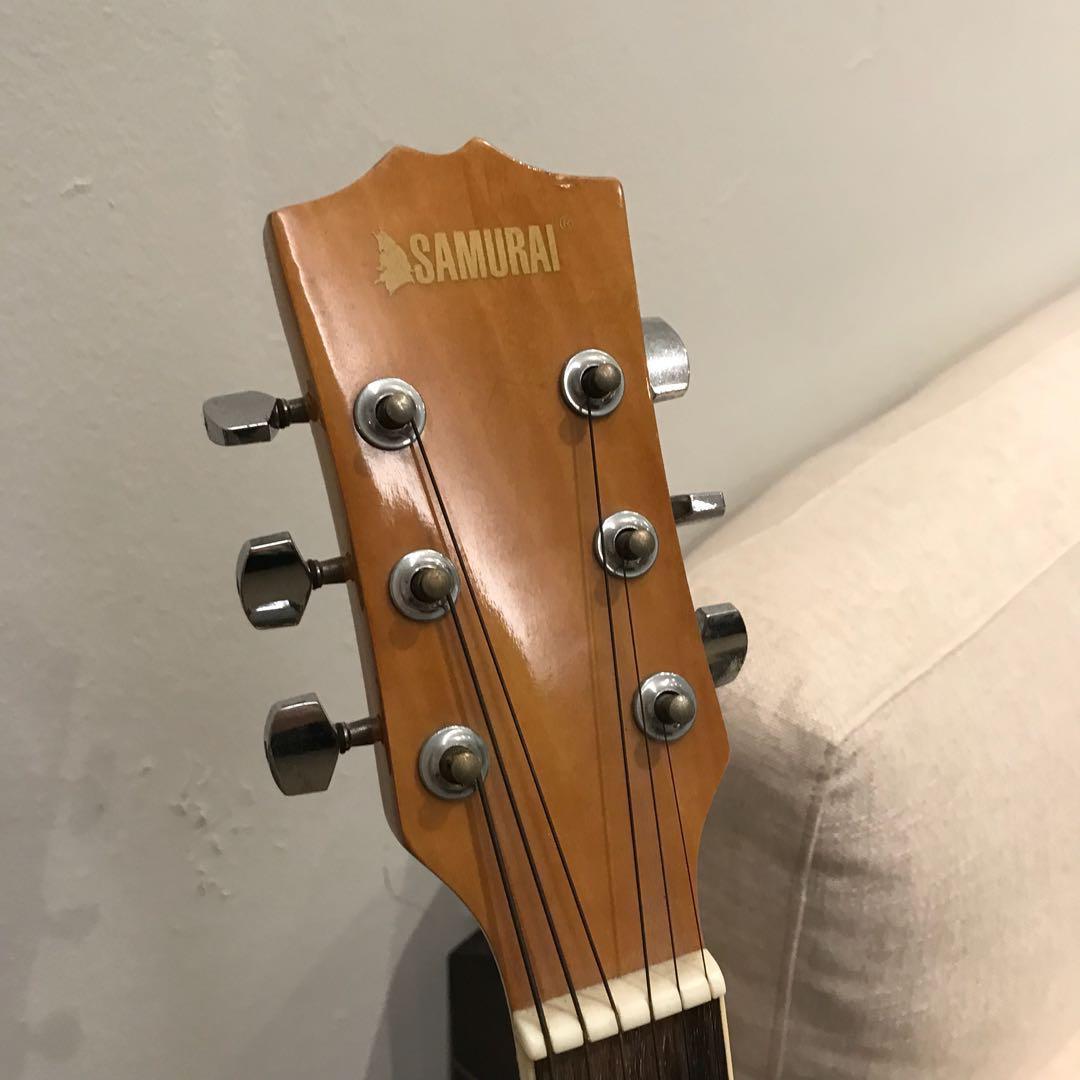 Acoustic Guitar (Samurai), Music & Media, Music Instruments on Carousell
