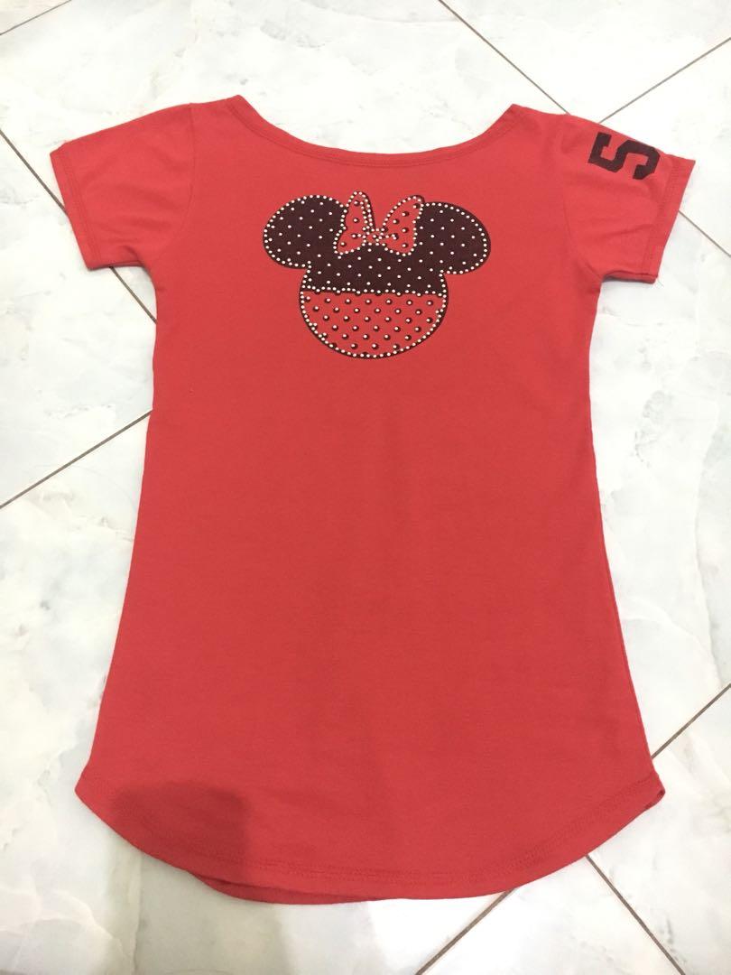 Kaos Mickey Mouse, Fesyen Wanita, Pakaian Wanita, Atasan di Carousell Kaos Mickey Mouse, Fesyen Wanita, Pakaian Wanita, Atasan di Carousell