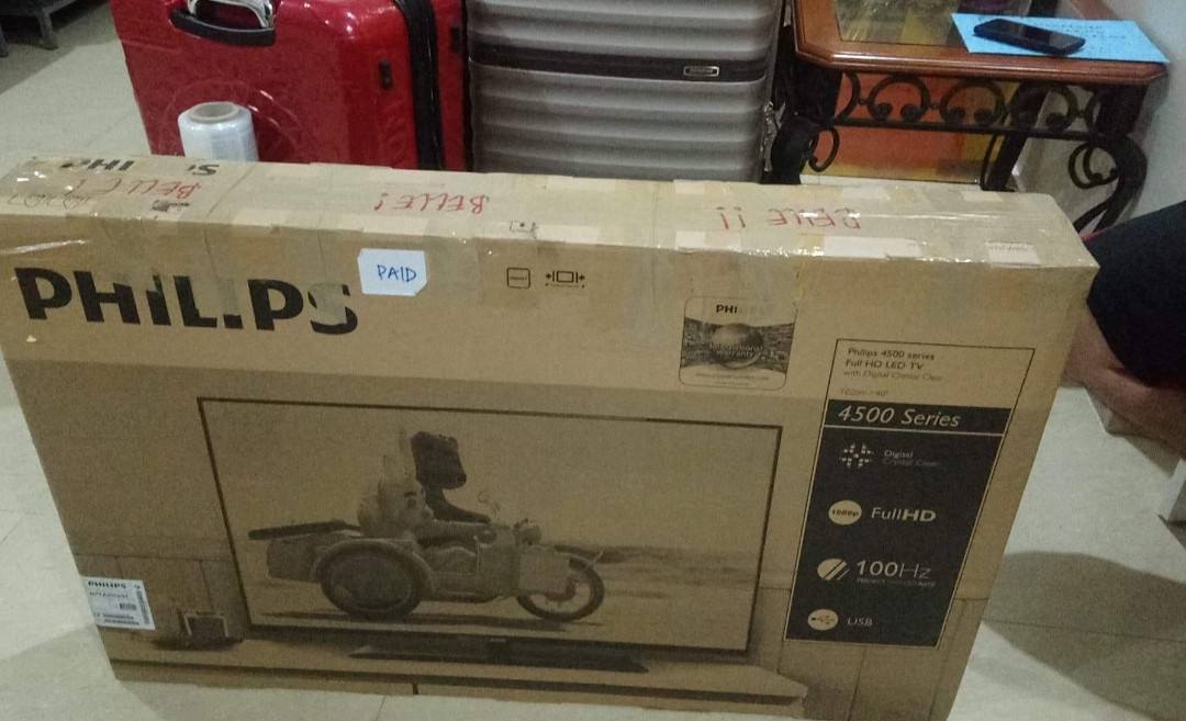 Preloved Philips 4500 series Full HD LED TV, TV & Home Appliances, TV ...
