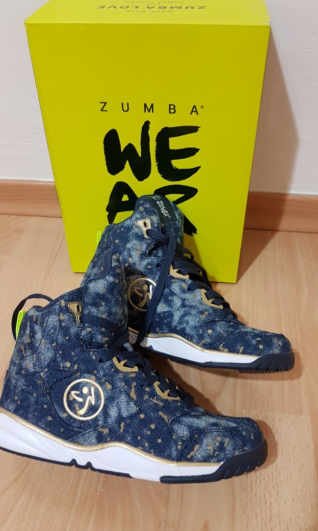 Zumba Shoes, Women's Fashion, Footwear, Sneakers on Carousell