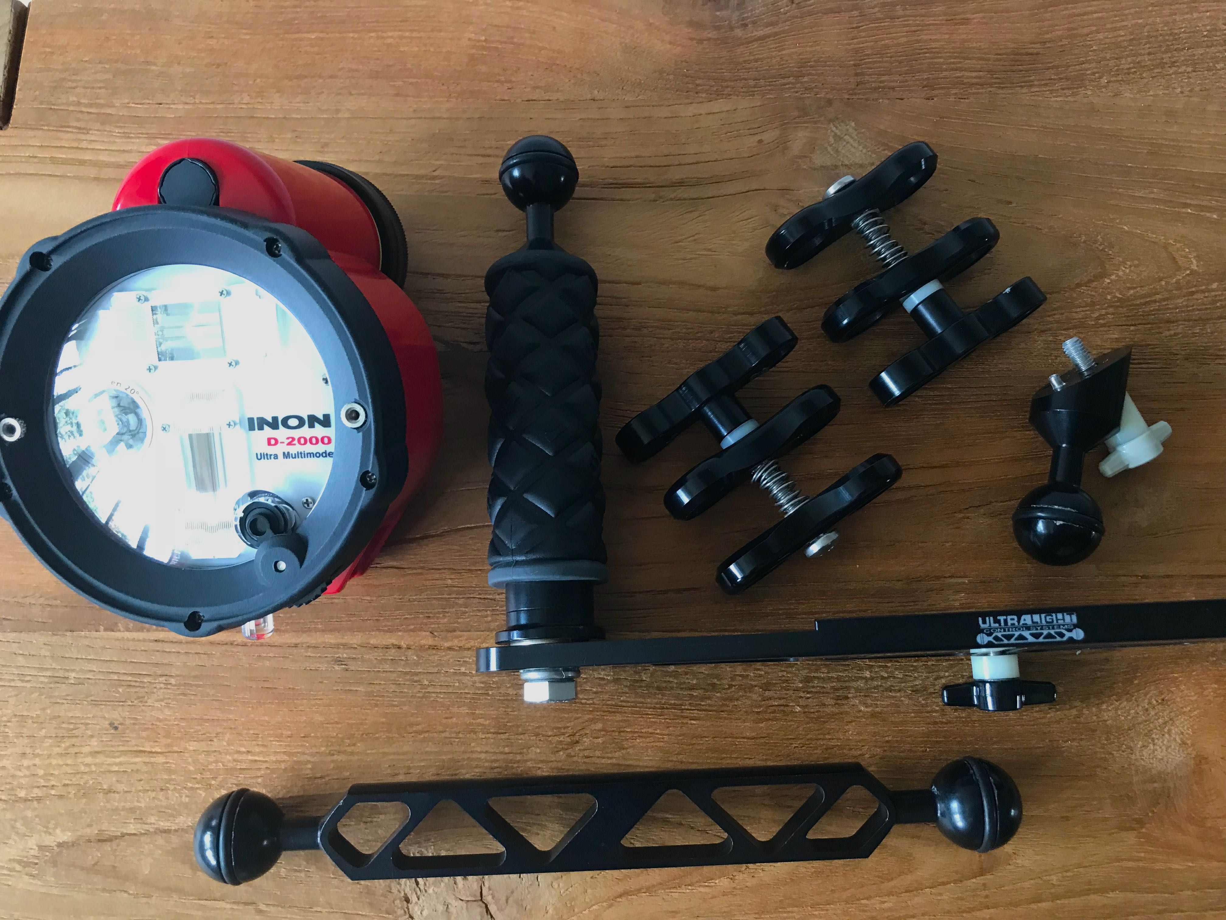 Inon strobe D-2000, tray and ball clamps, Photography, Photography ...