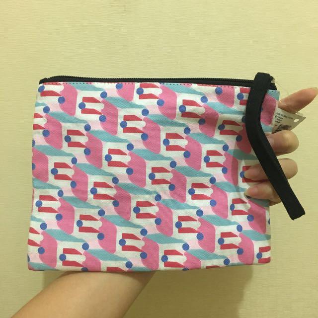 (LIMITED EDITION) The Body Shop Pouch by Eley Kishimoto, Serba Serbi di ...