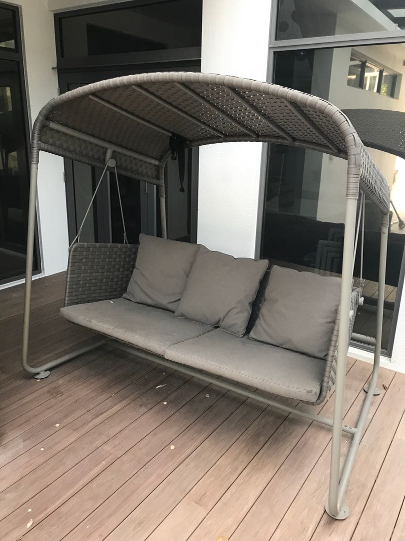 Swing Sofa Set | Baci Living Room