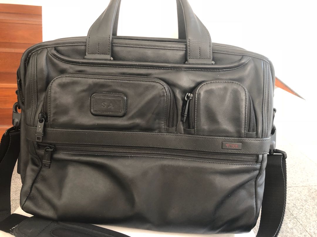 Tumi Original, Men's Fashion, Bags, Briefcases on Carousell