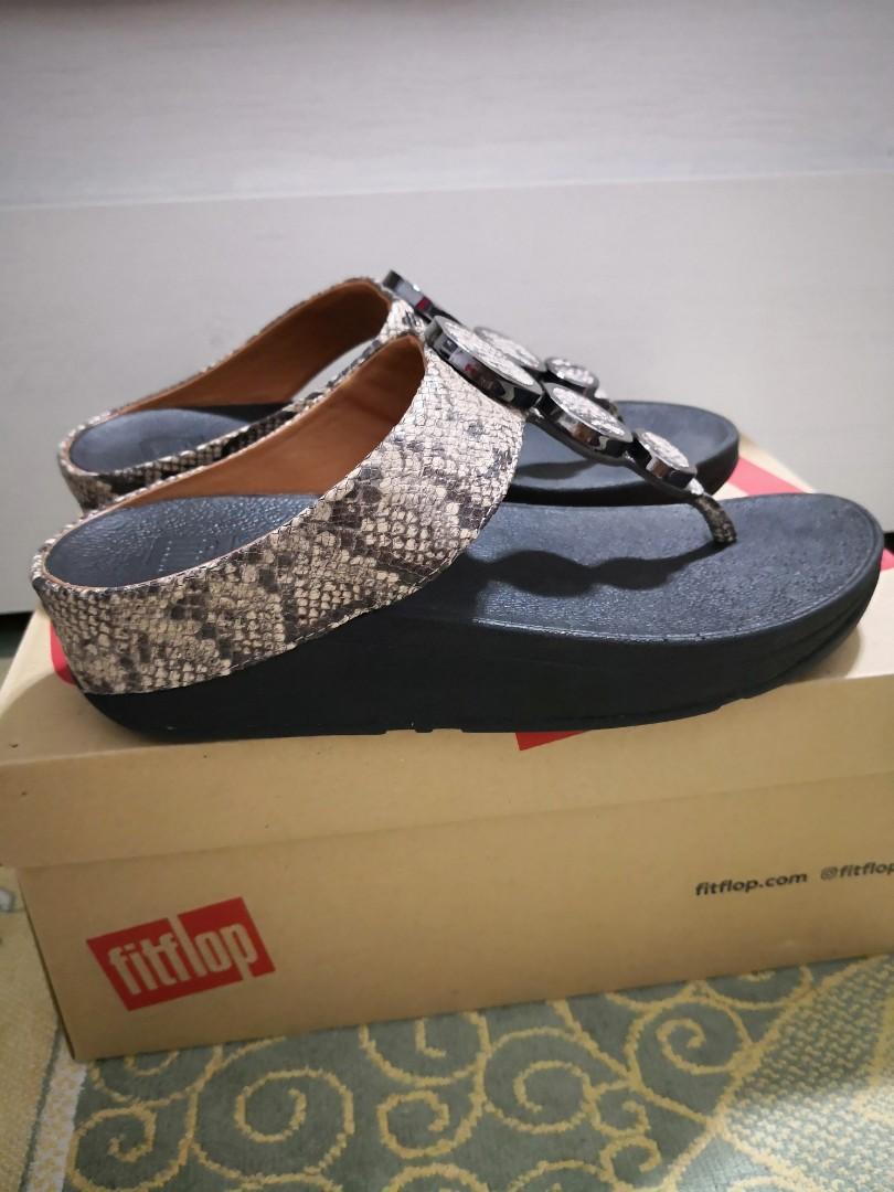 Fitflop Snake Print Leather Toe-Thong, Women's Fashion, Footwear, Flats ...
