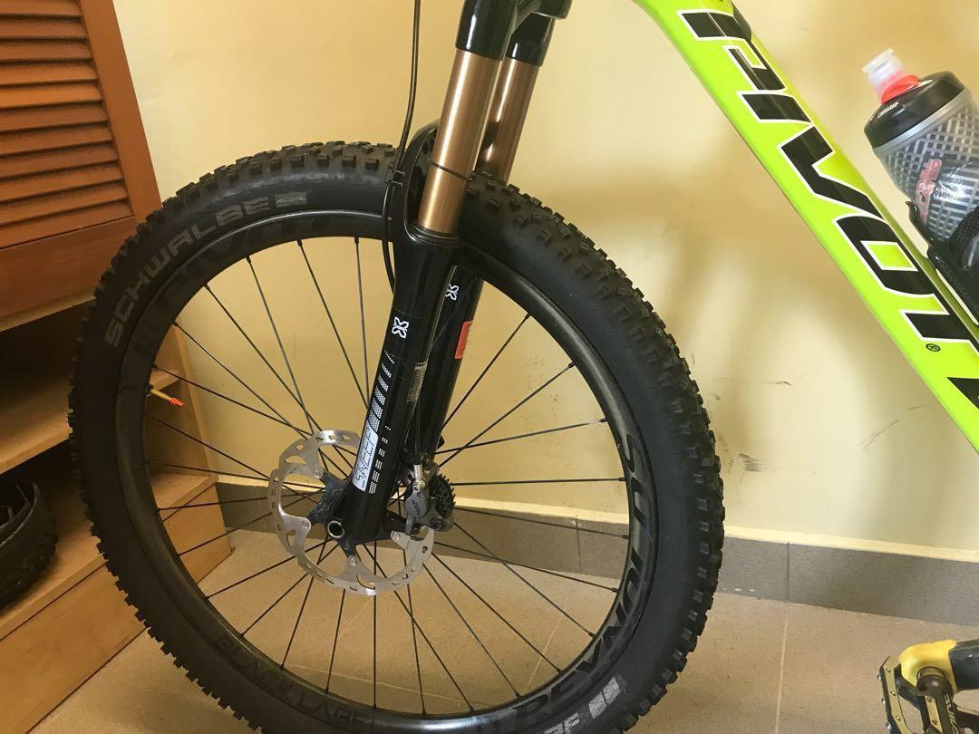Pivot Les 27.5 Full Carbon, Sports Equipment, Bicycles & Parts ...