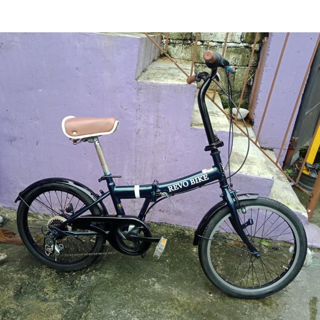 REVO 6 speed FOLDING BIKE (FREE DELIVERY AND NEGOTIABLE!), Sports Equipment, Bicycles & Parts ...