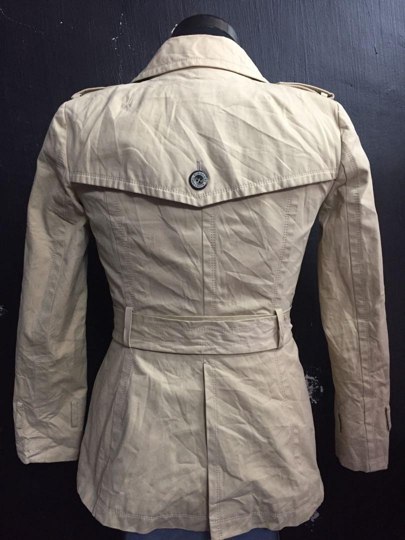 Burberry London blue label, Women's Fashion, Coats, Jackets and Outerwear on Carousell