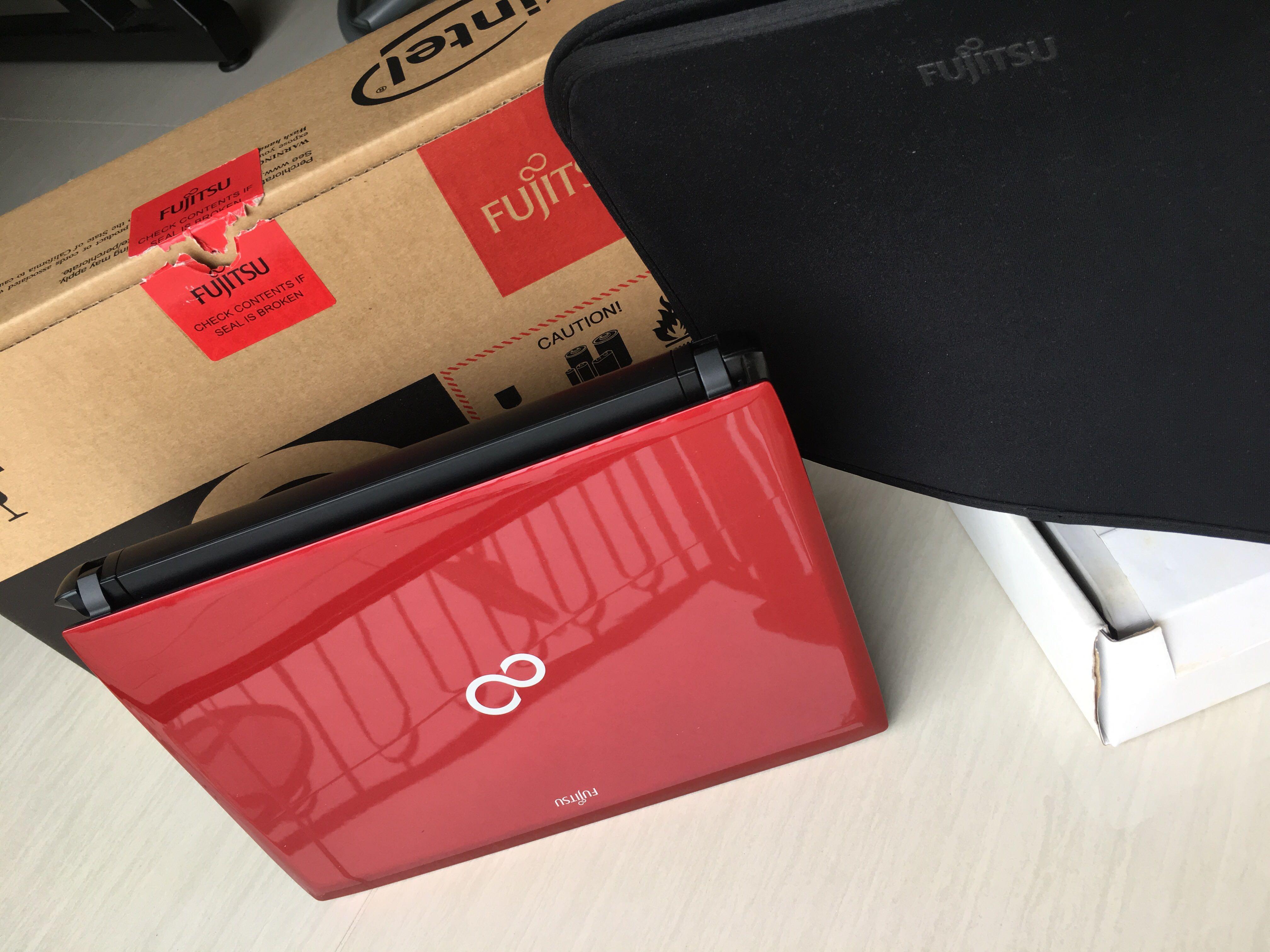 Fujitsu Lifebook / Notebook MH330, Computers & Tech, Laptops ...