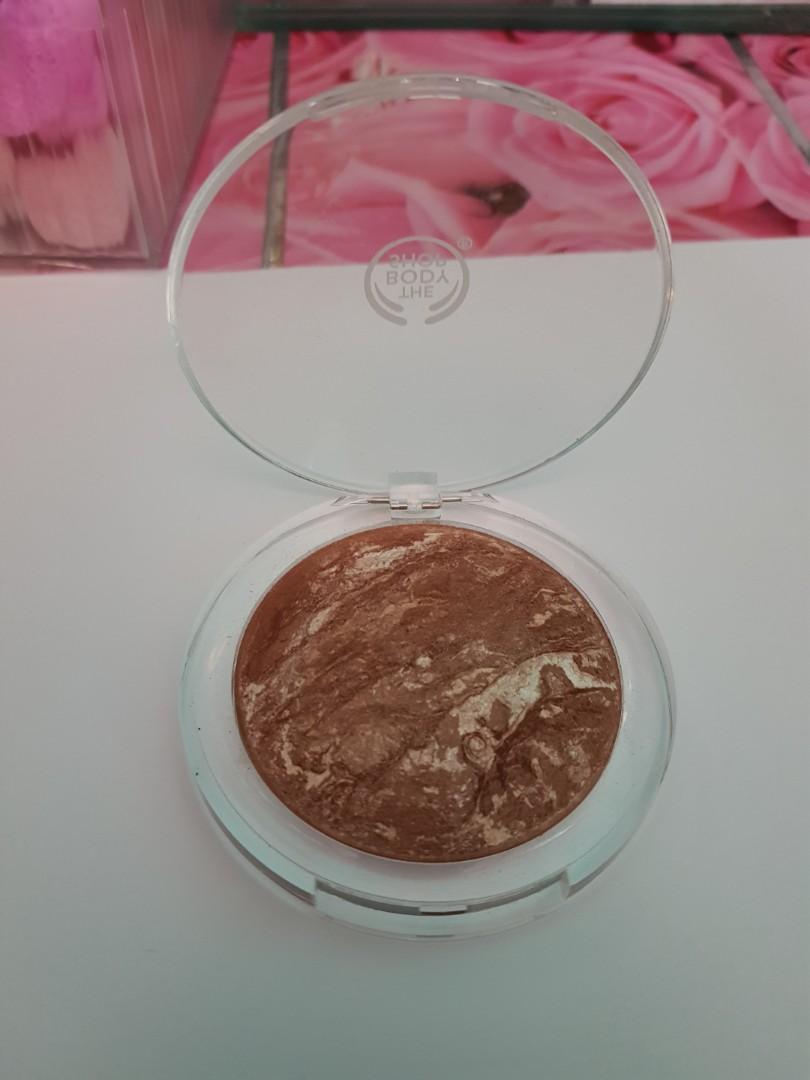 The Body Shop Bronzer, Beauty & Personal Care, Face, Makeup on Carousell