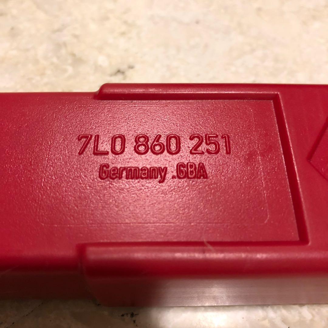 Trimicro hazard warning triangle, Car Accessories, Accessories on Carousell