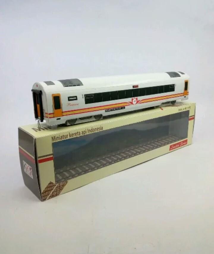 MINIATUR GERBONG KERETA API PREMIUM, Toys & Collectibles, Mainan di Carousell
