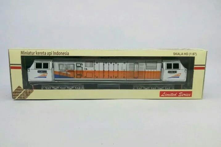 MINIATUR PAPERCRAFT KERETA API LOKOMOTIF CC206, Toys & Collectibles ...