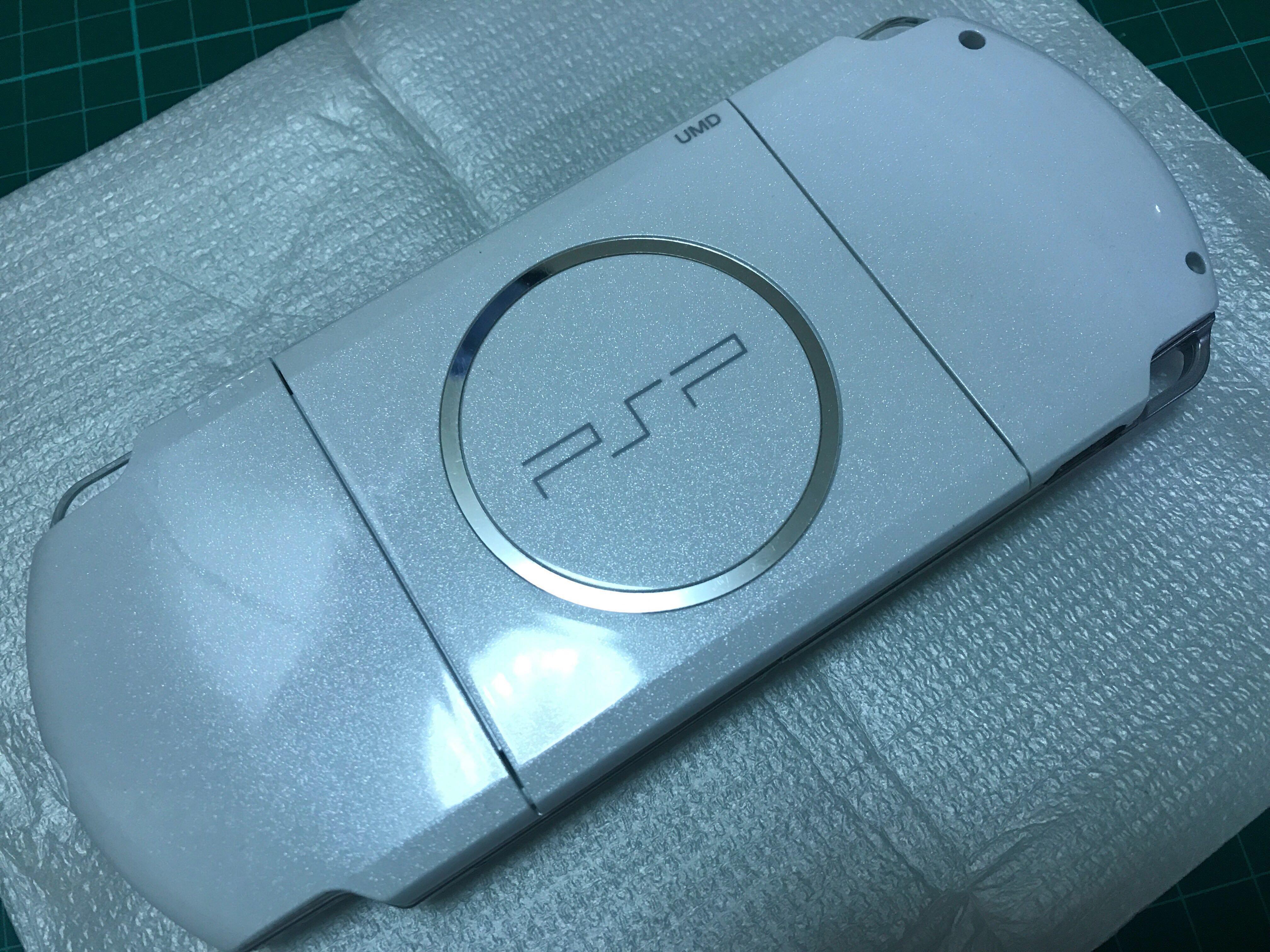 Sony Psp 3000 Slim Pearl White, Video Gaming, Video Game Consoles ...
