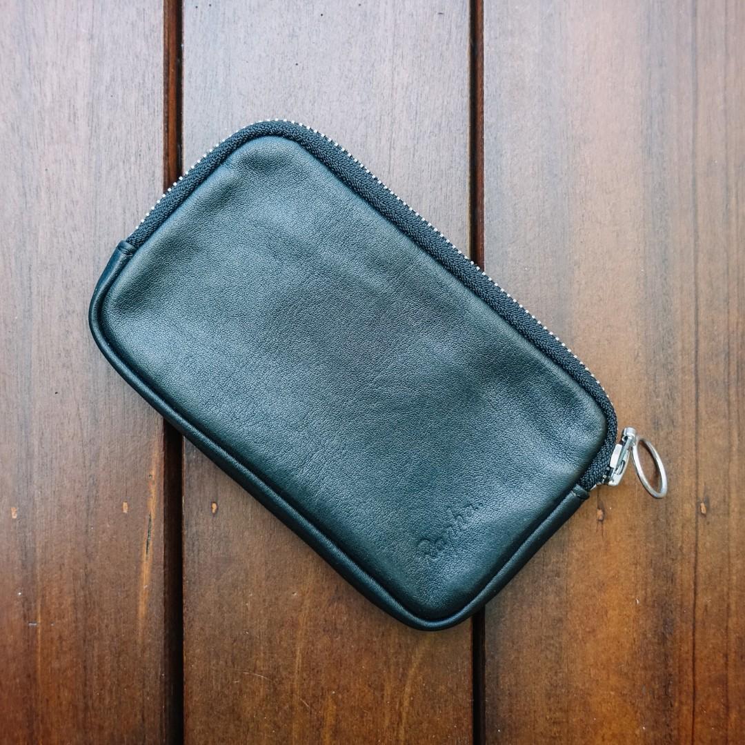 Rapha Leather Essentials Case, Sports Equipment, Bicycles & Parts, Bicycles on Carousell