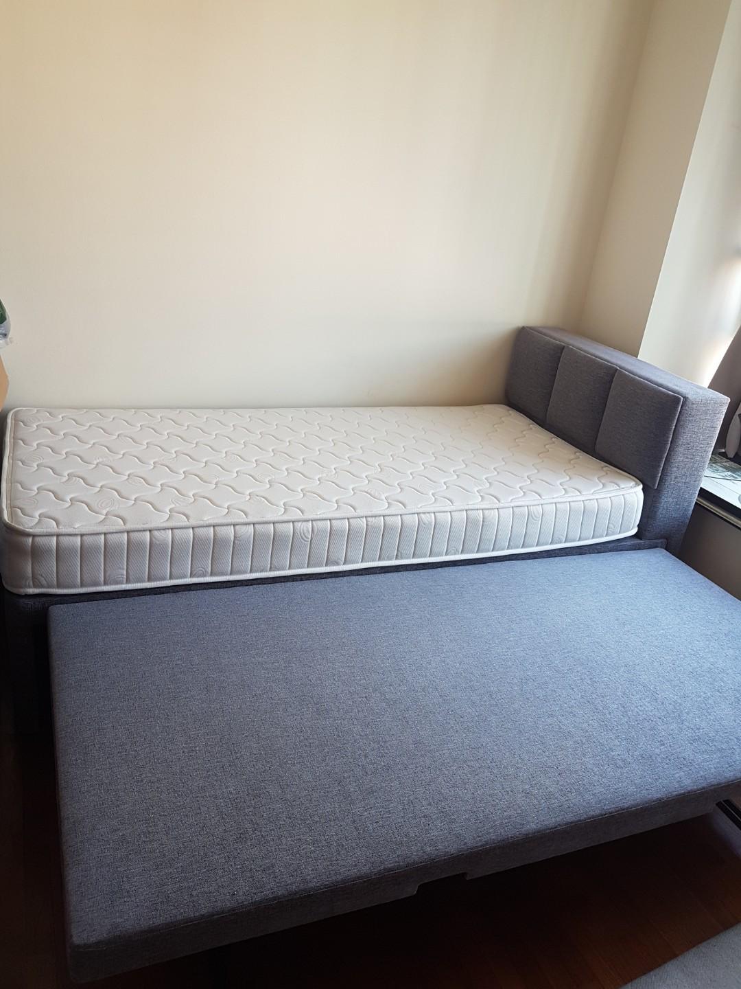 SINGLE BED POP-UP TRUNDLE INCL 1 SINGLE SIZED MATTRESS, Furniture ...