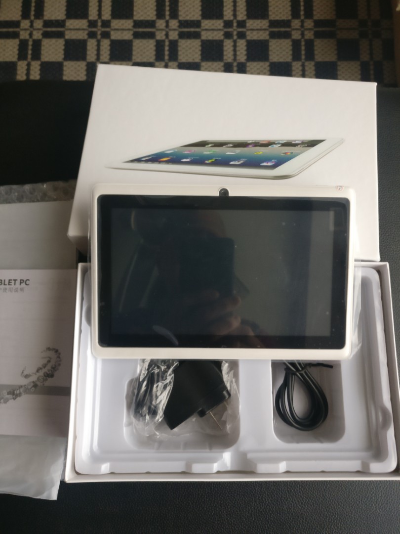 Tablet, Mobile Phones & Gadgets, Tablets, Android on Carousell