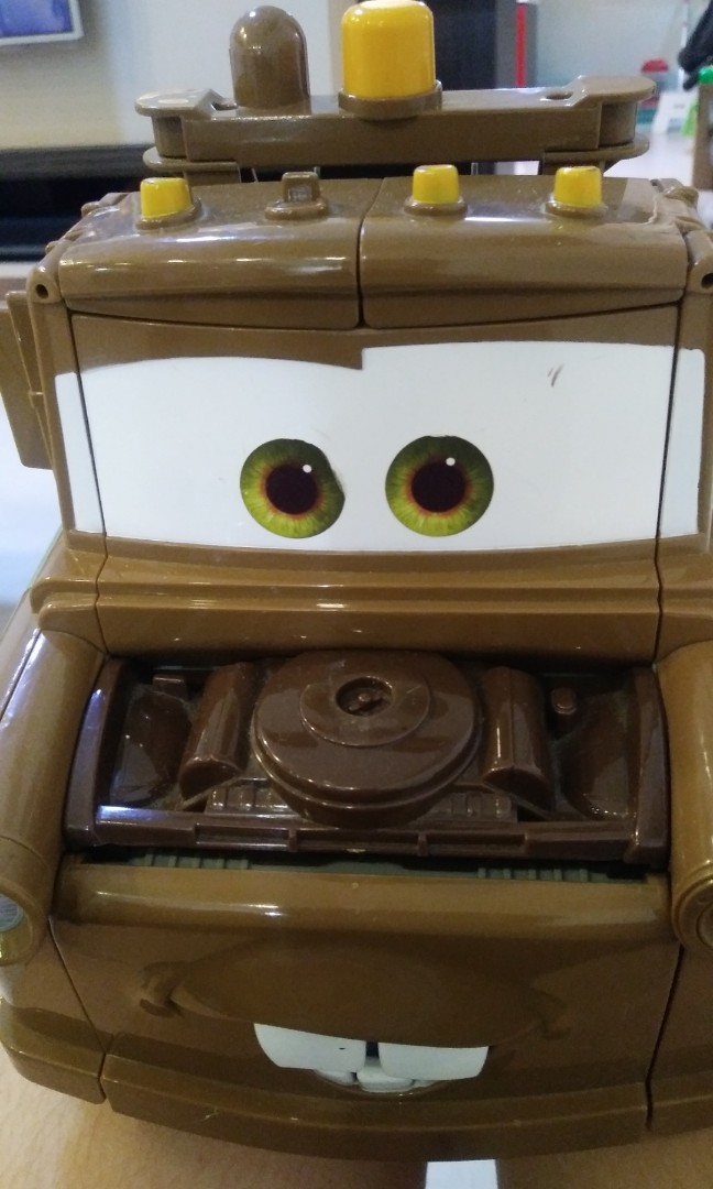 Tow Mater Transformerable Play Set with Mater included, Hobbies & Toys ...