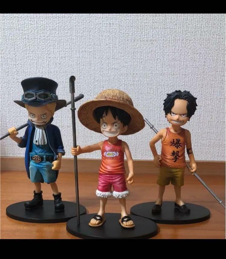 Action figures One piece Bartolomew Kuma - 1,300 Mihawk 1,100 Zorro ...