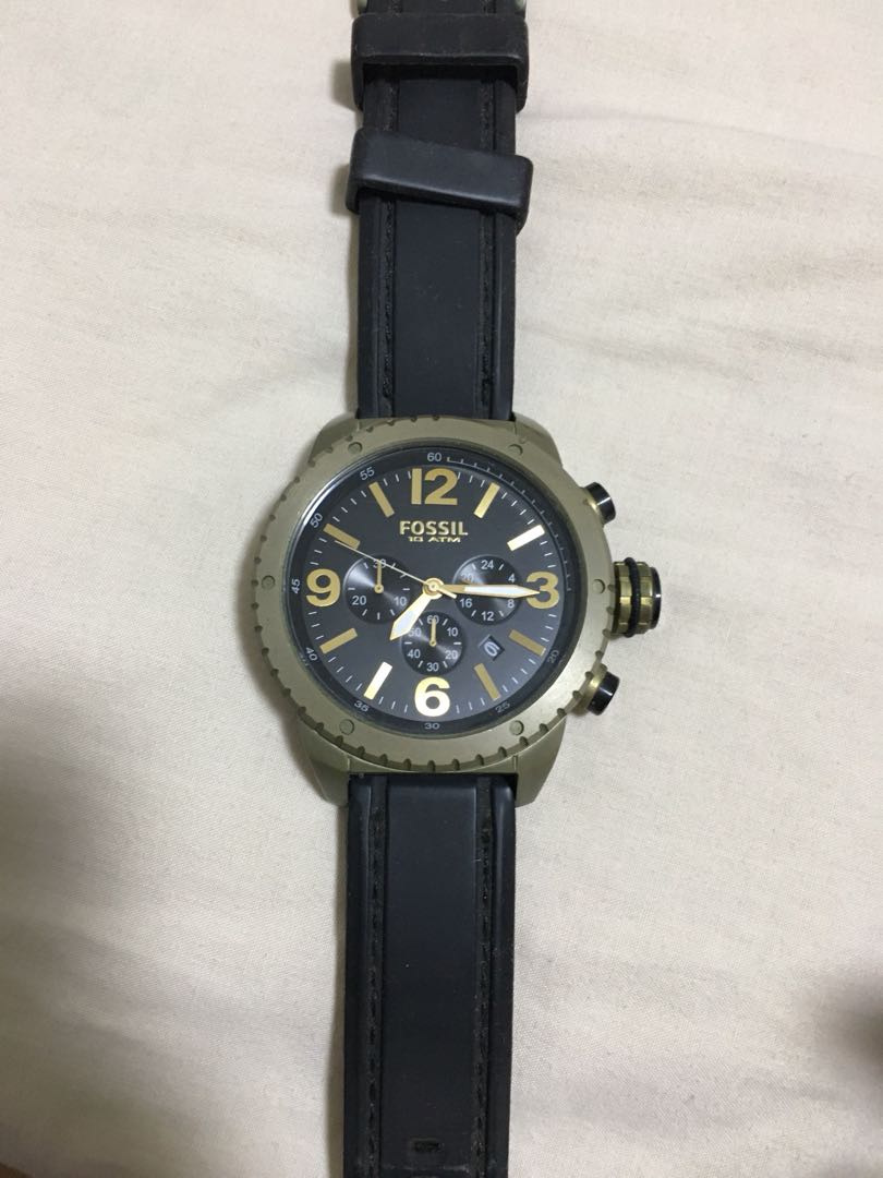 Authentic Fossil Rubber Strap Watch, Men's Fashion, Watches on Carousell
