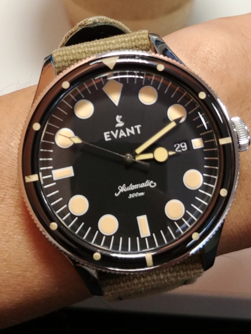 Evant Tropic Diver Vintage, Mobile Phones & Gadgets, Wearables & Smart ...