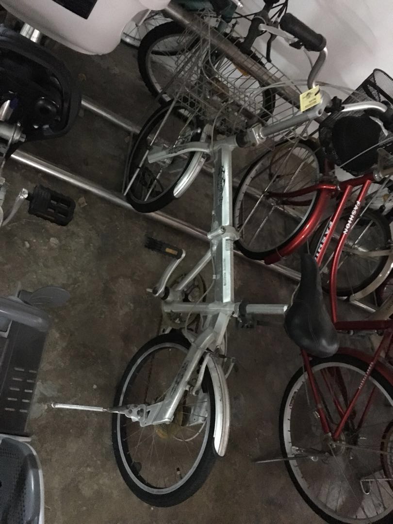 Foldable bicycle (Silver), Sports Equipment, Bicycles & Parts, Bicycles ...