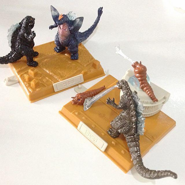 Godzilla Diorama Candy Toy Bandai 1998, Hobbies & Toys, Toys & Games on ...