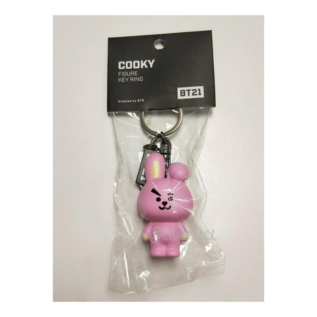 Official BT21 Figure Key Ring, Hobbies & Toys, Memorabilia & Collectibles, Fan Merchandise on ...
