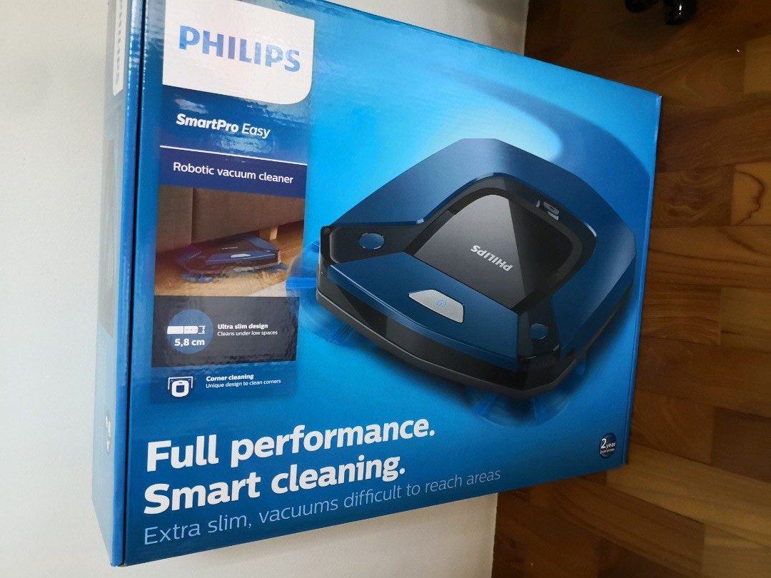 Philip Robotic Vacuum Cleaner. Smart Pro Easy. FC8792, TV & Home ...