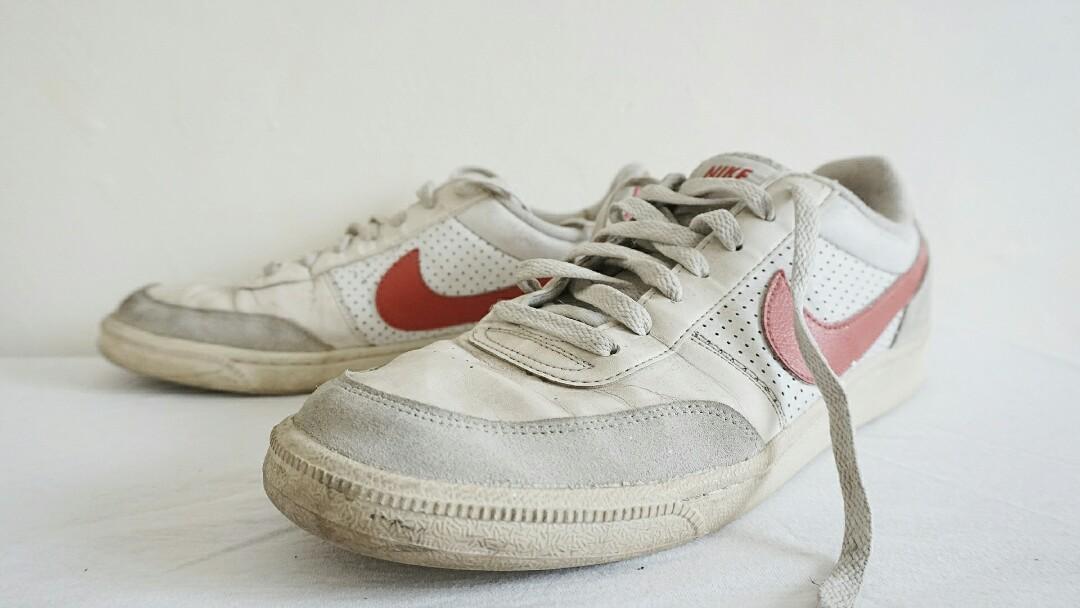 Sneakers Nike Grand Terrace red/white., Fesyen Pria, Sepatu di Carousell