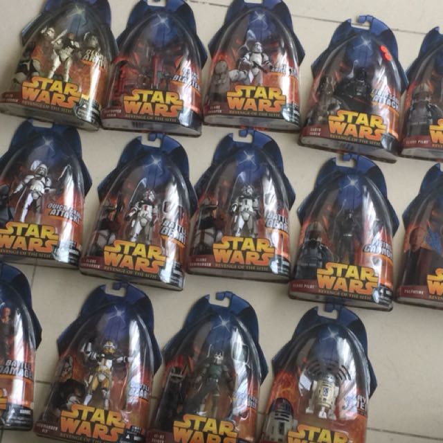 Star Wars 3.75 Inch Figure Lot 14 includes Darth Vader, Various Clone ...