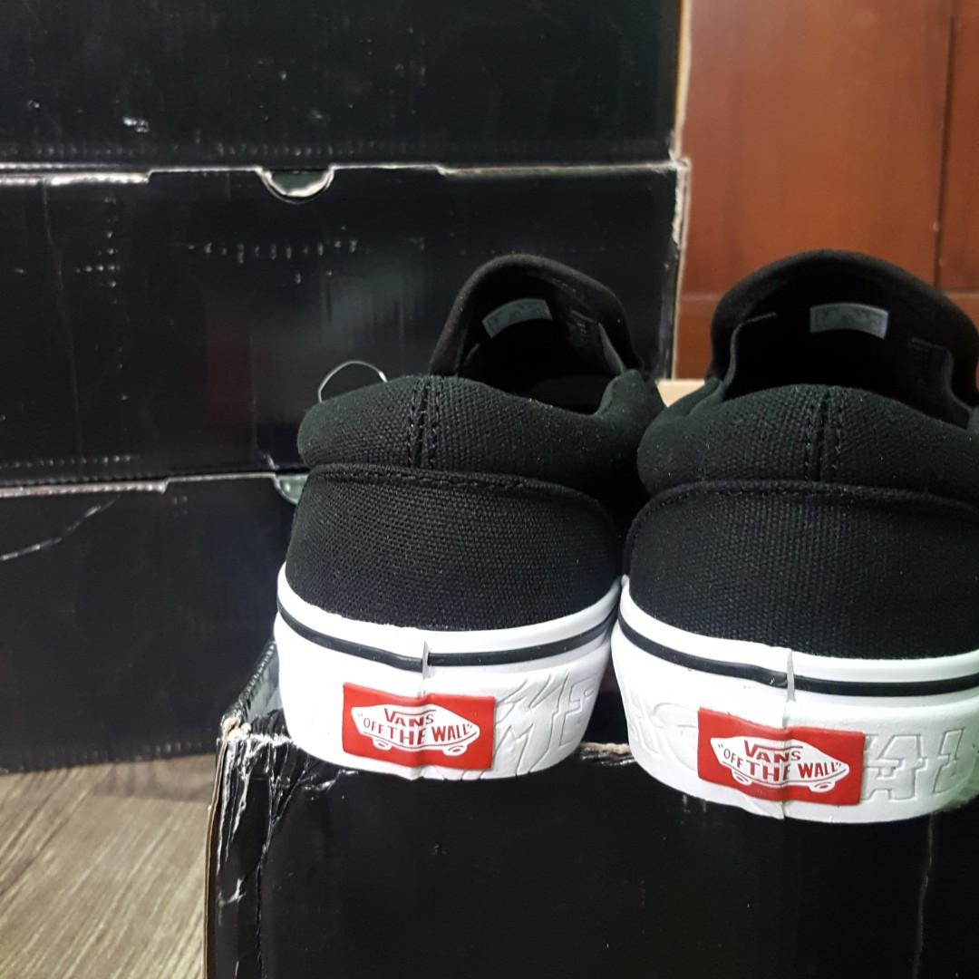 Vans x metallica, Men's Fashion, Footwear, Sneakers on Carousell
