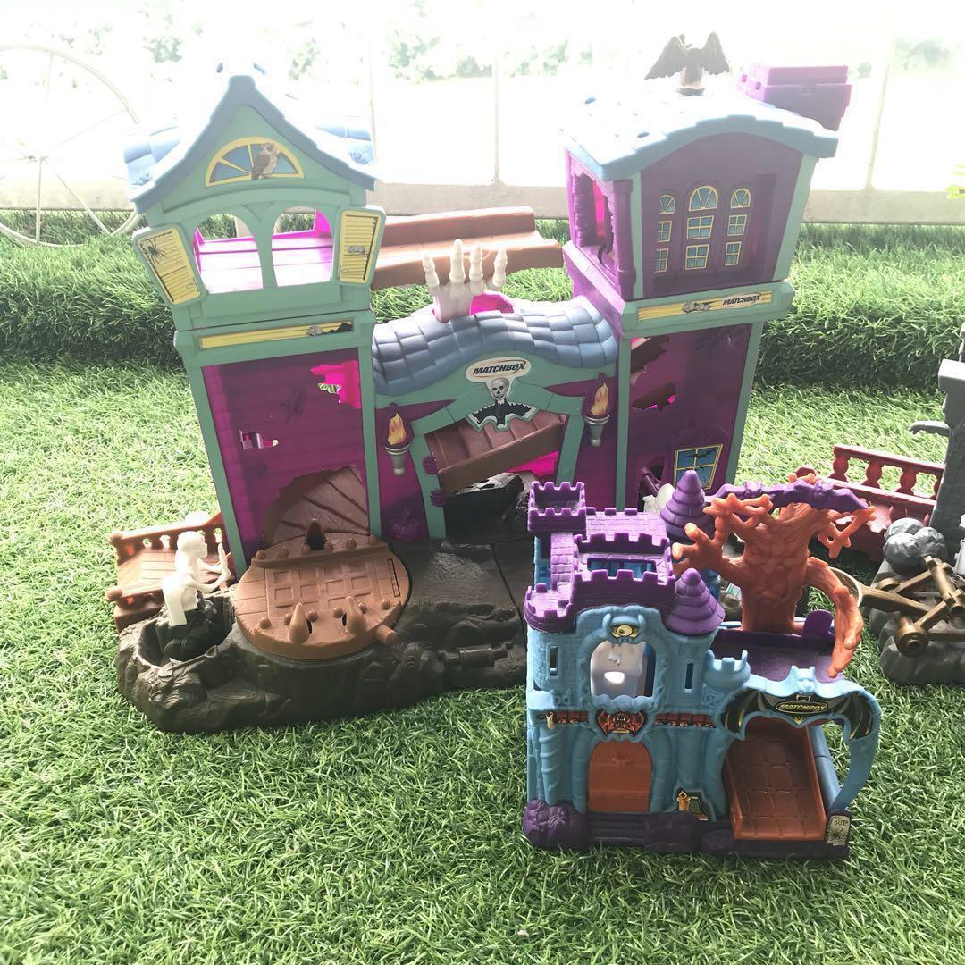 Vintage Matchbox Playset Bundle Haunted House and Dragon Castle ...