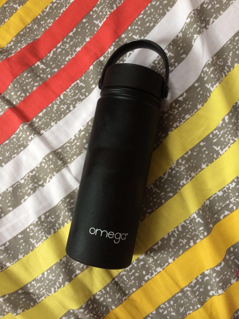 Omega Insulated Water Bottle Black, TV & Home Appliances, Kitchen ...