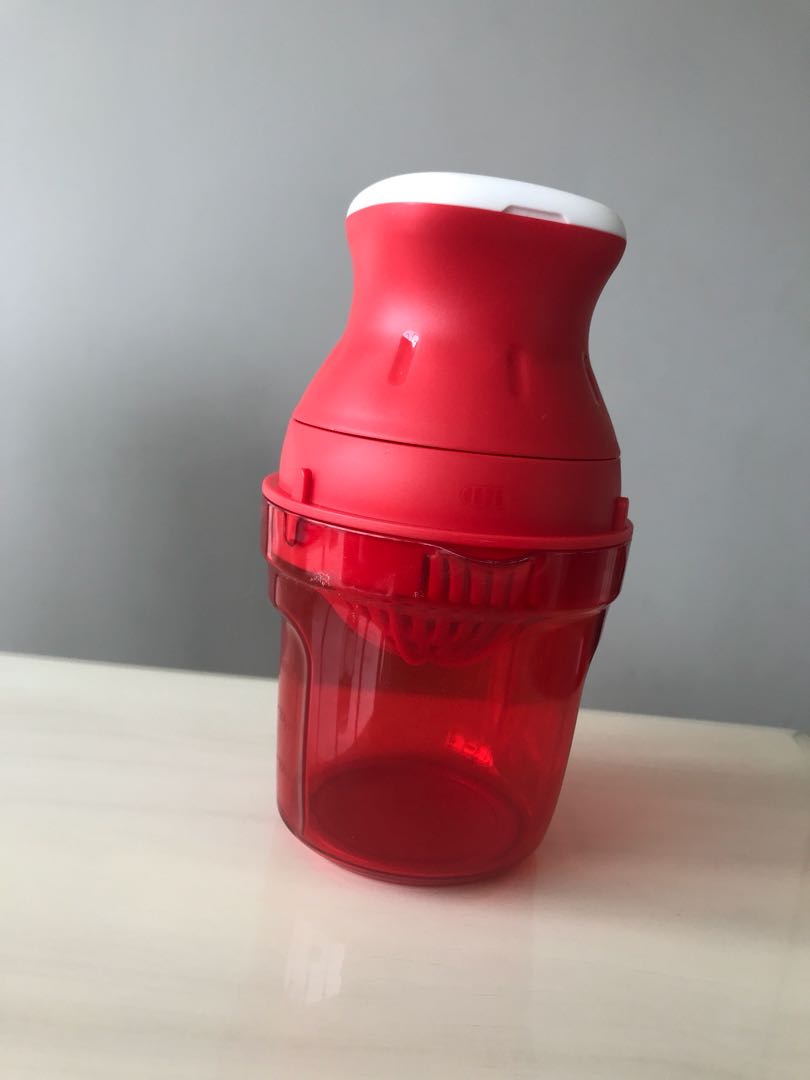 Tupperware Juist juicer, TV & Home Appliances, Kitchen Appliances ...