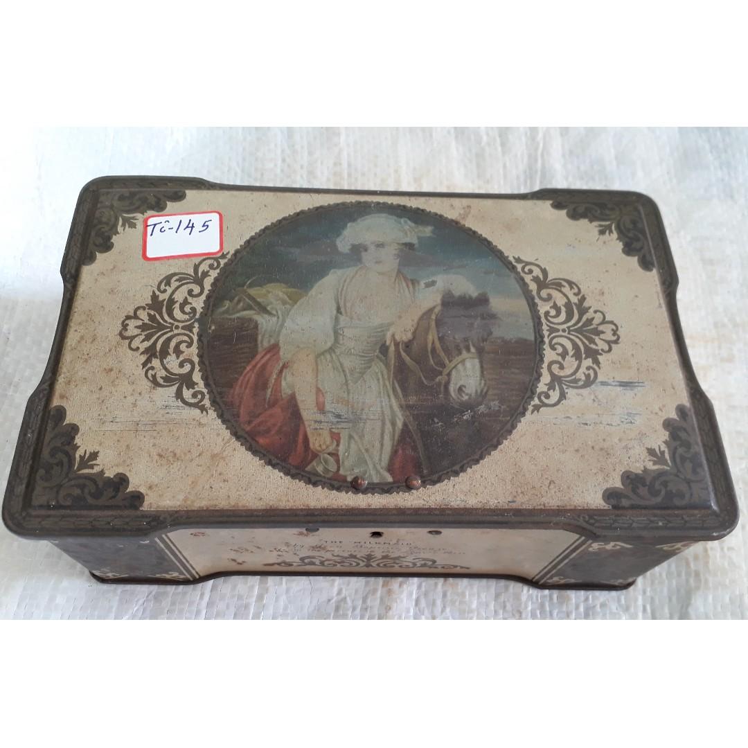 ' The Milkmaid ' Thorne's Toffee , Vintage Advertising Tin box. ti145 ...