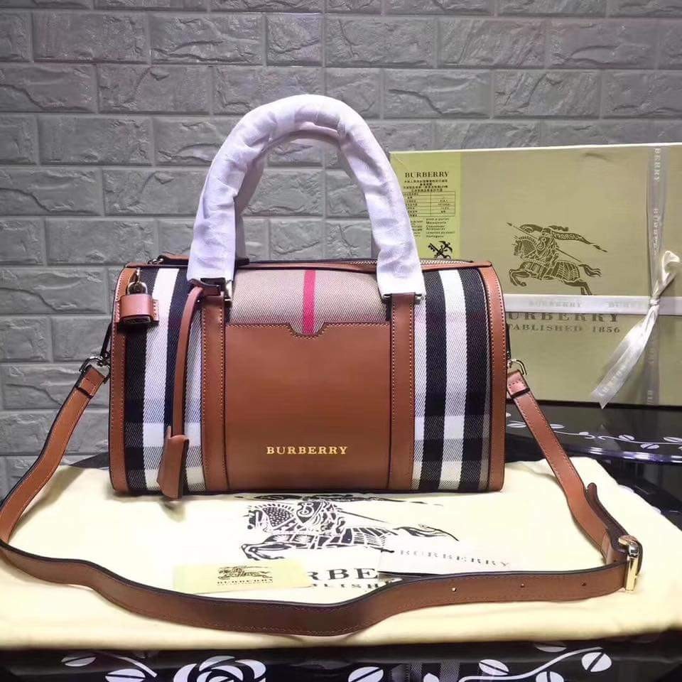 Burberry boston bag, Women's Fashion, Bags & Wallets, Tote Bags on ...