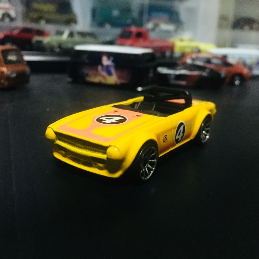 Hotwheels Triumph TR6, Hobbies & Toys, Collectibles & Memorabilia ...