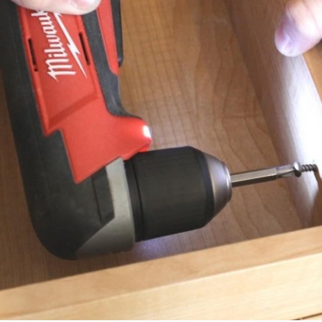 Perkhidmatan drill tebuk dinding & pemasangan barangan ikea, Furniture ...