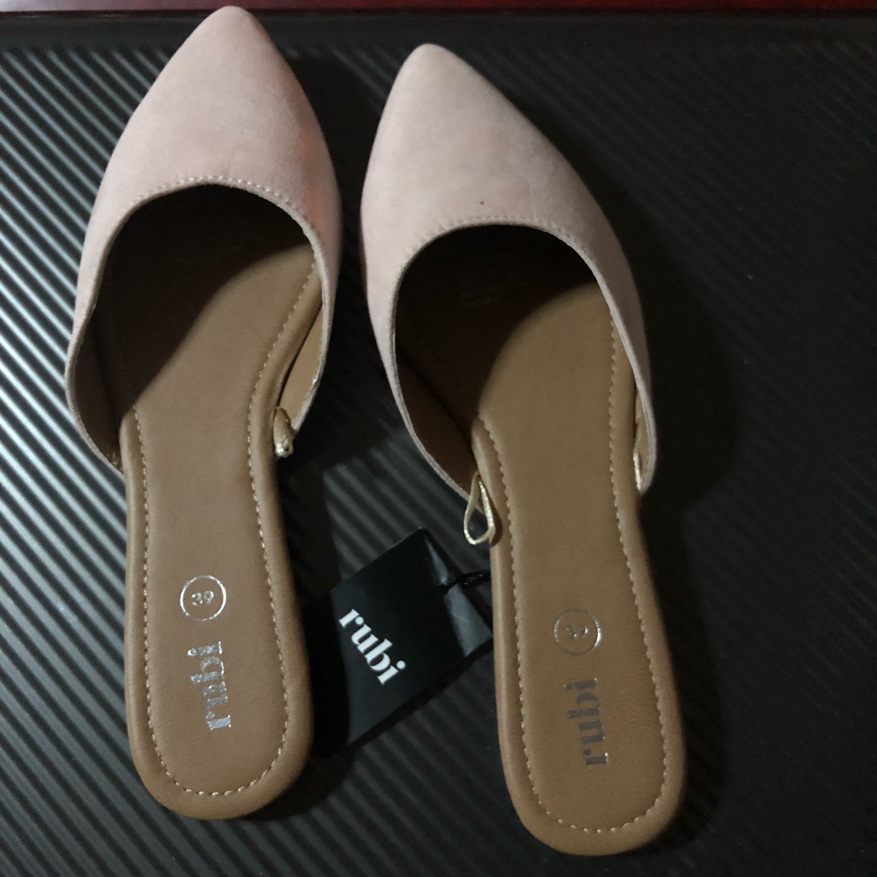 RUBI BLUSH PINK SLIP ON, Women's Fashion, Footwear, Slippers and slides ...