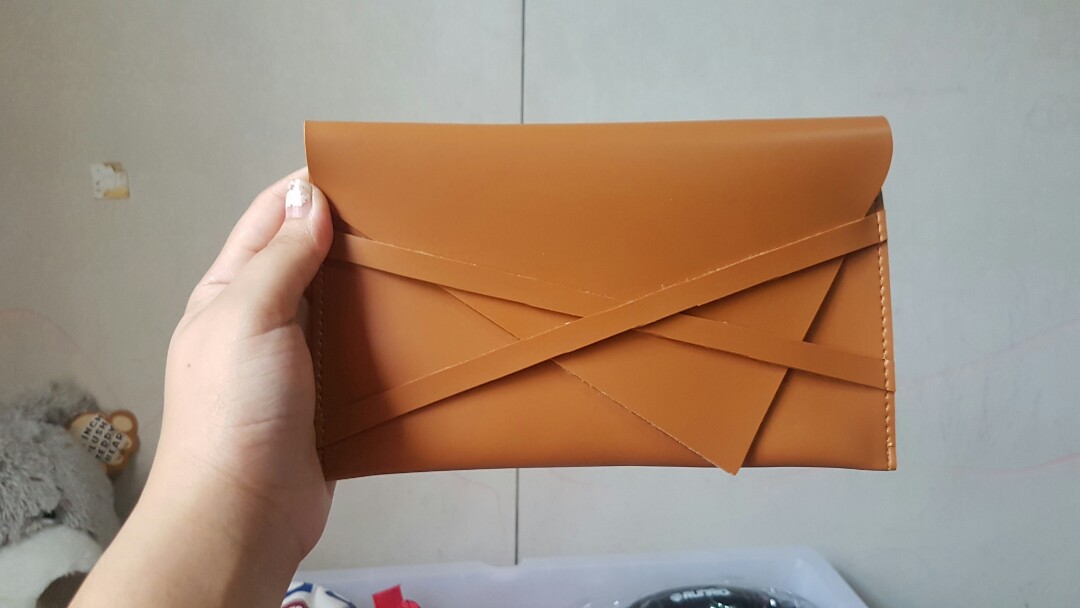 Tresemme x Liz Uy Pouch Bag in Brown, Women's Fashion, Bags & Wallets ...