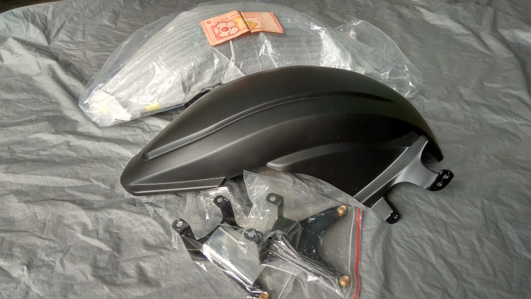 Yamaha XMAX Rear Fender/Mudguard, Motorbikes on Carousell