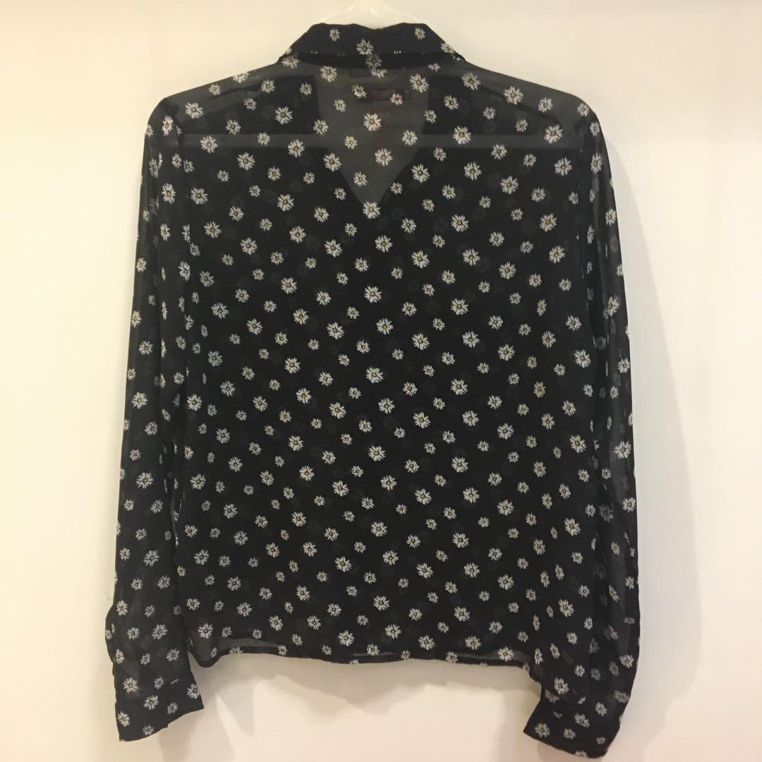 Bershka Sheer Daisy Top, Women's Fashion, Tops, Others Tops on Carousell